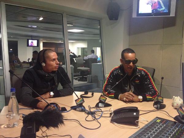 Daddy Yankee junto a Reykon en Los 40 | Fotogalería | Actualidad ...