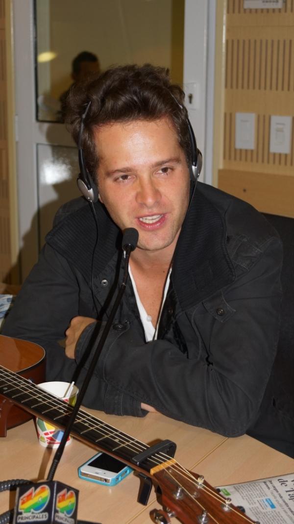 Sebastián Yepes se subió a La Cama | Fotogalería | Actualidad | LOS40 ...