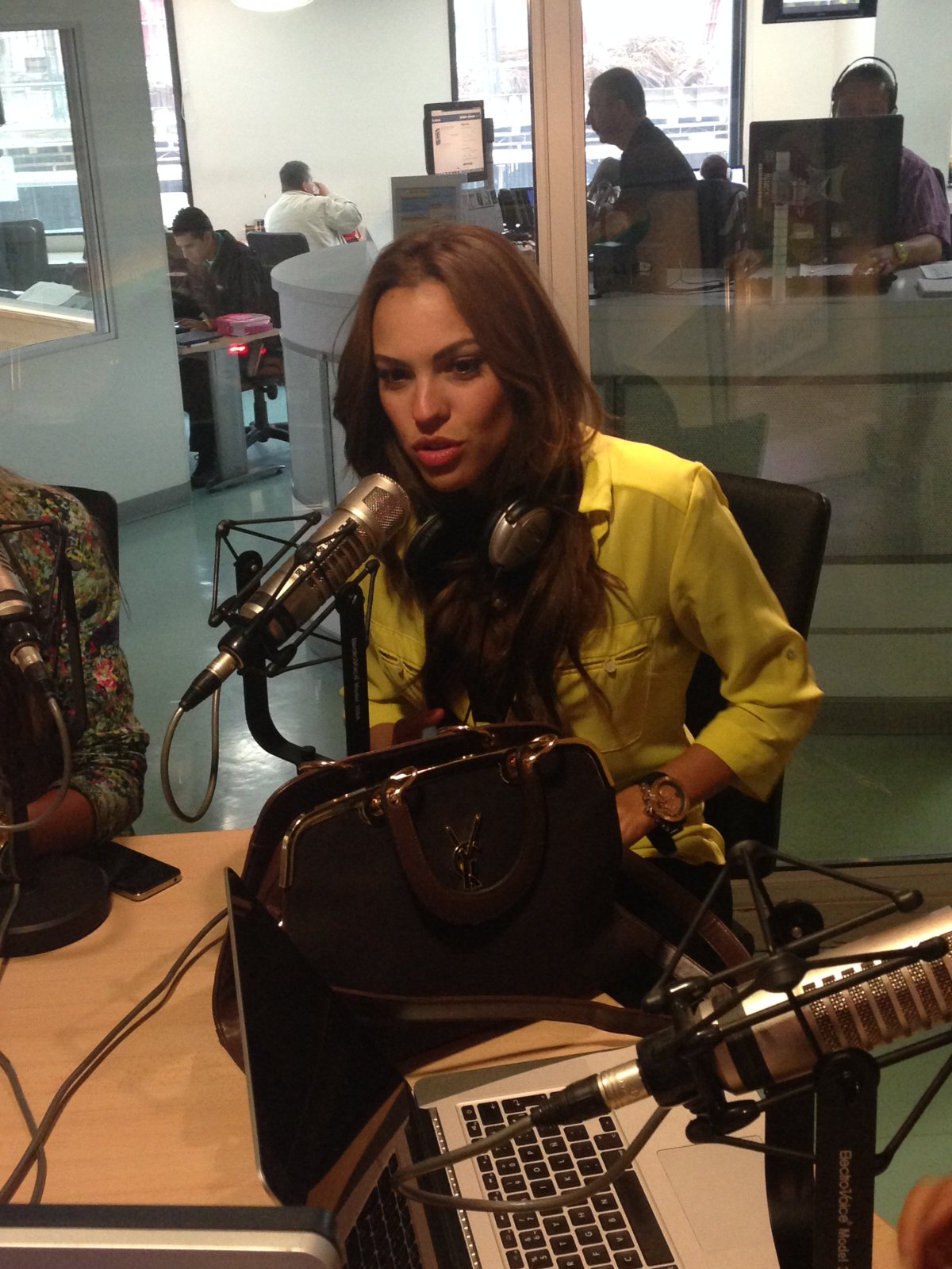 Eileen Roca enamoró al equipo de las Mañanas 40 | Fotogalería ...