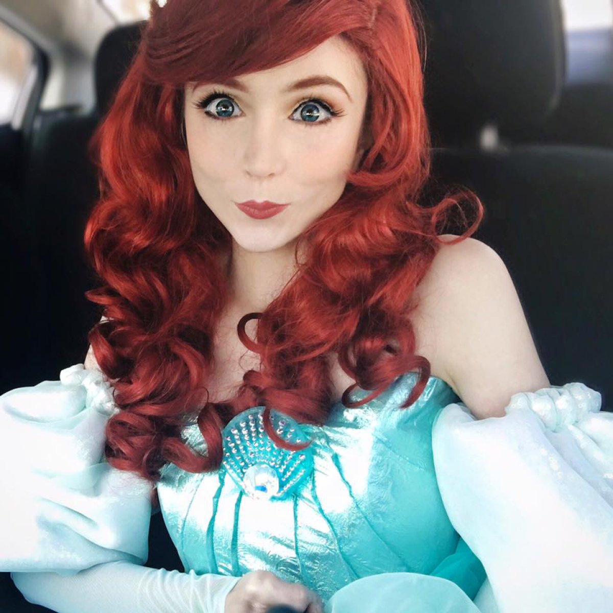 Sarah Ingle gasta millones para parecerse a las princesas de Disney ...