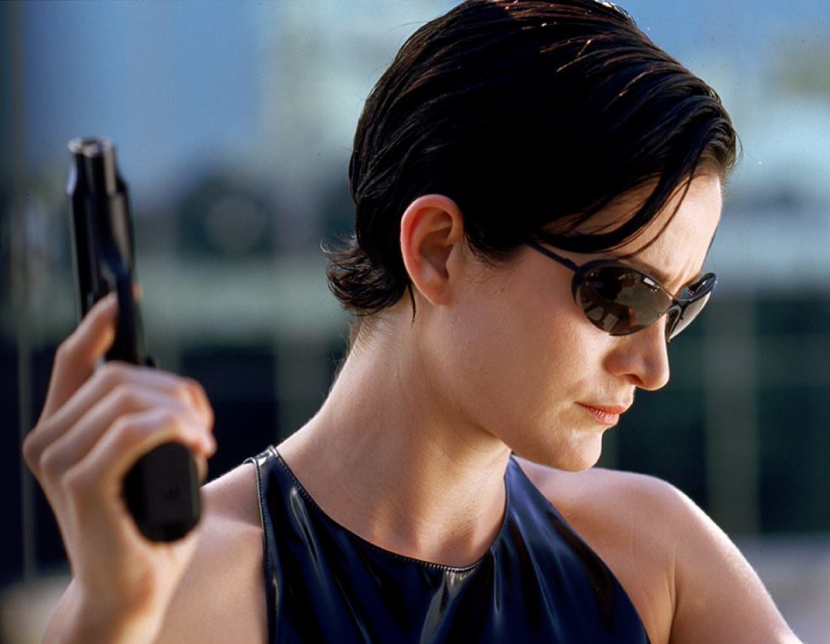 Así se ve Carrie-Anne Moss, actriz qué interpretó a ‘Trinity’ en Matrix ...