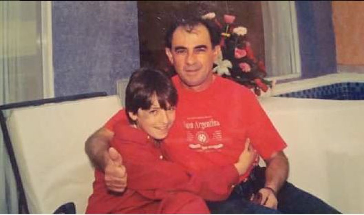 La evolución de Martin Ricca, protagonista de la novela ‘Amigos por ...