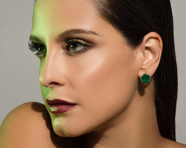 Laura Acuña enfurece con una seguidora y su tremenda pelea es tendencia ...