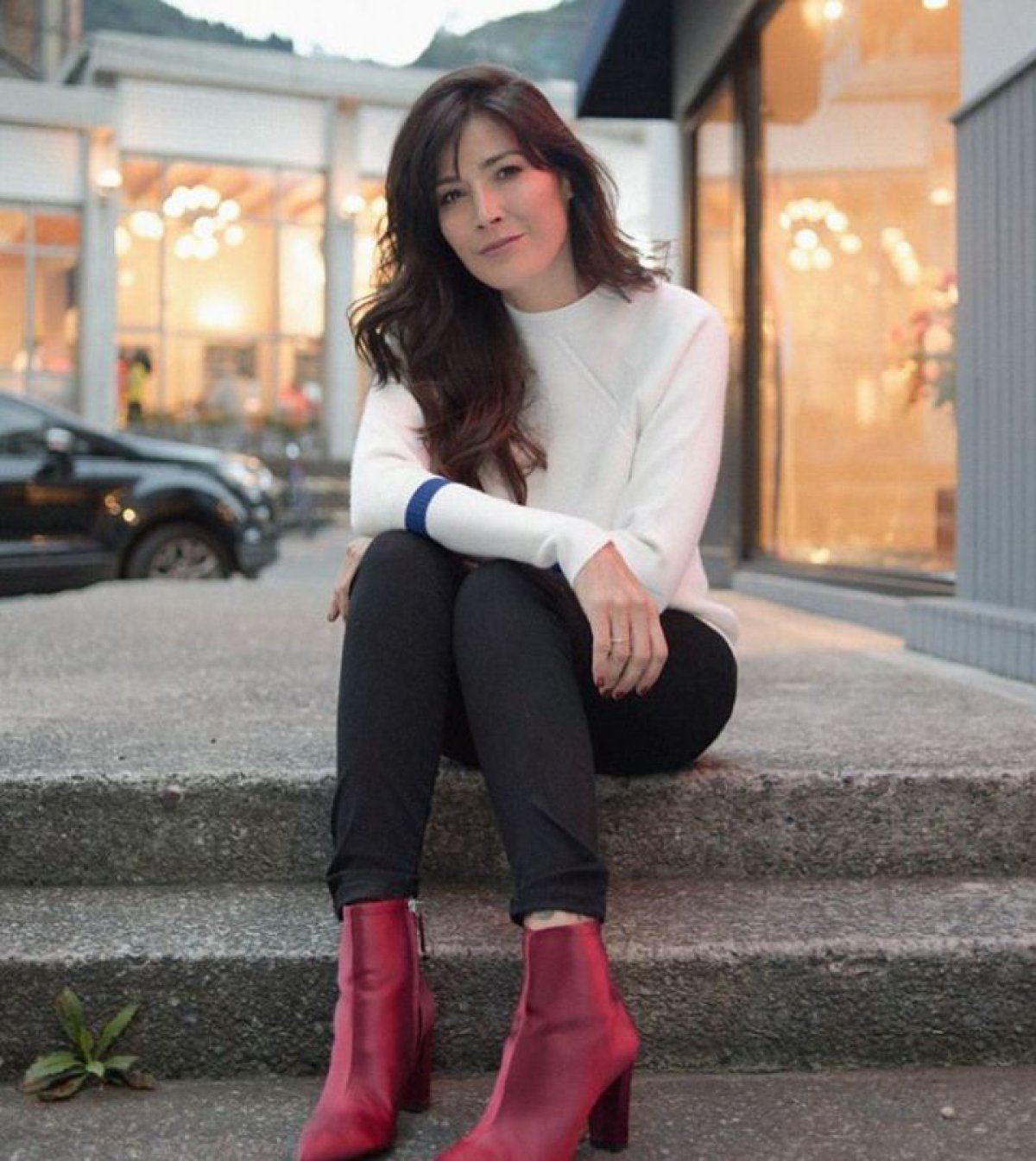 Con este diminuto bikini Kathy Sáenz se robó la mirada de sus ...