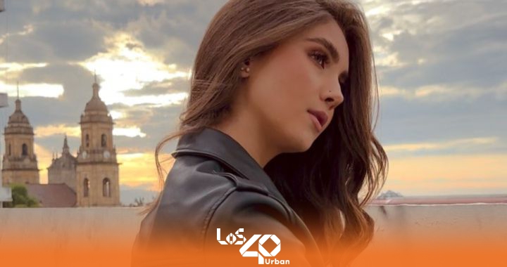 Shaira invade las redes con su belleza posando frente al espejo en ...